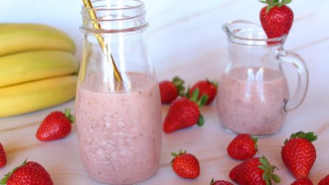 Smoothie à la fraise — Recette facile, rapide et healthy — Alexia Tiga