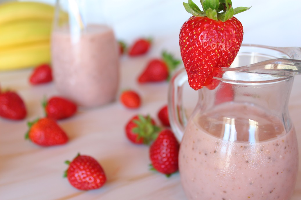 Smoothie à la fraise — Recette facile, rapide et healthy — Alexia Tiga